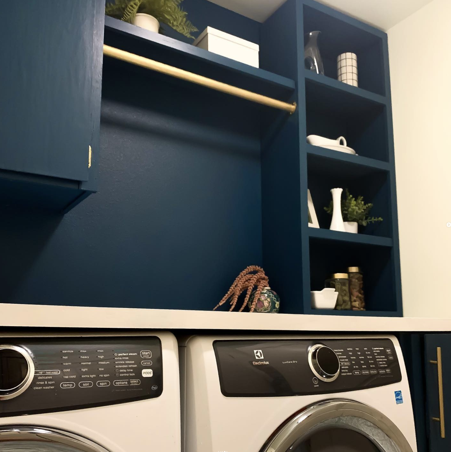 Weekend Laundry Room Makeover Under $200: A Budget-Friendly Refresh ...